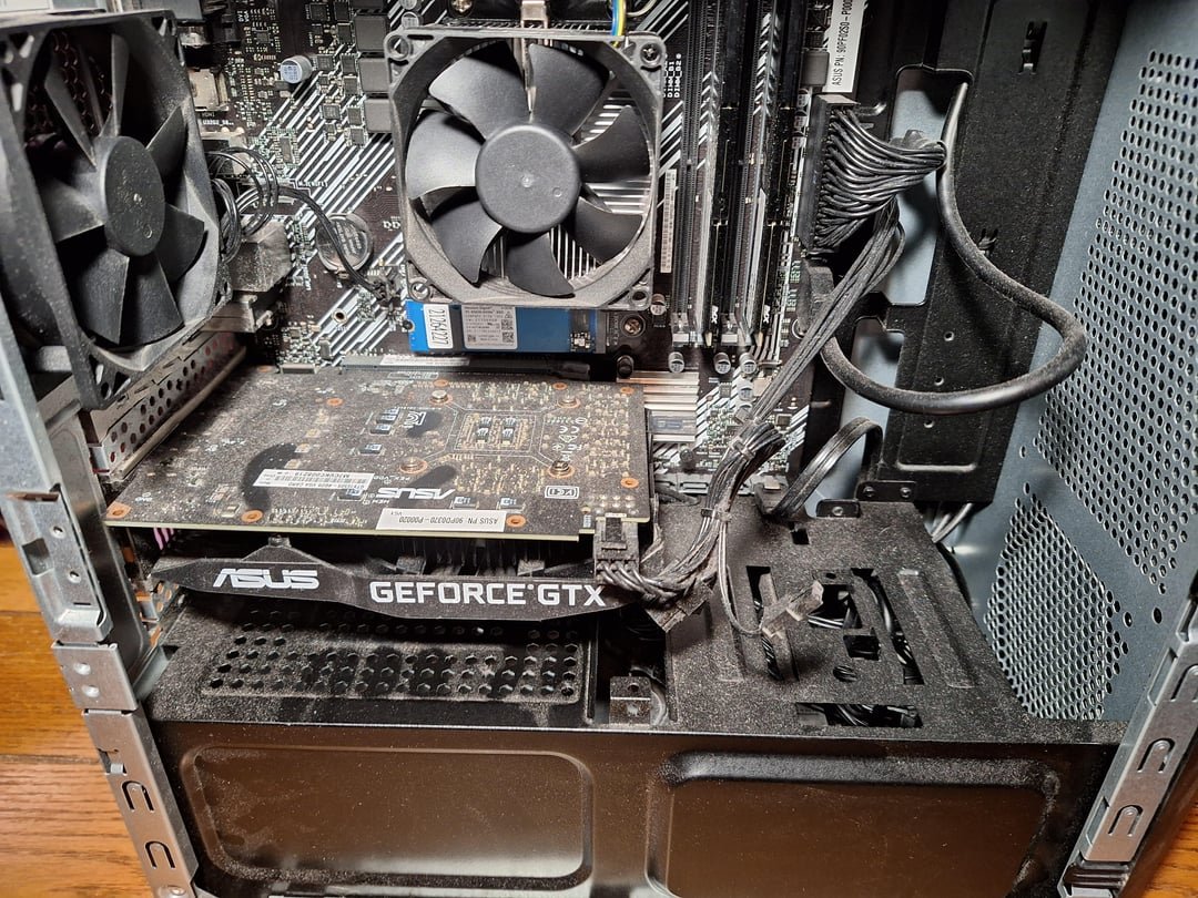 How to Clean Dust from Pc Without Compressed Air